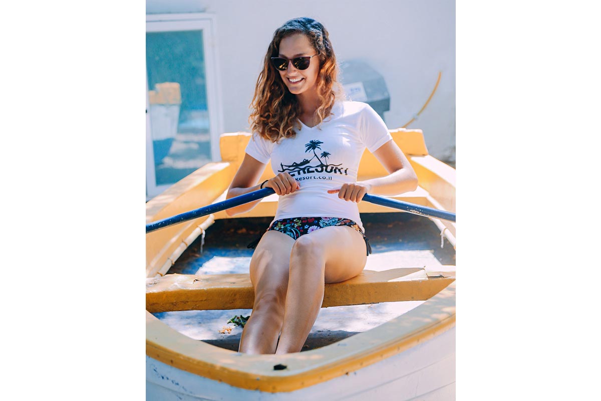 Resort Girls Maya